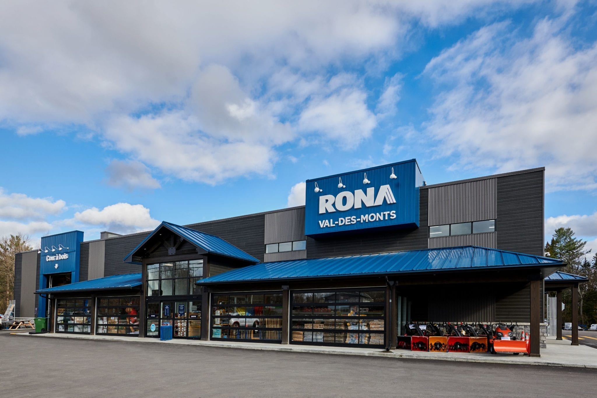 Rona Val-des-Monts | A4 Architecture + Design | Gatineau